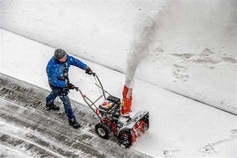 Removing Snow Without Damaging Asphalt Kelly S Paving