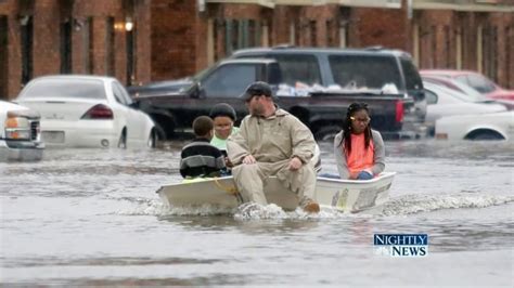 Historic Flooding In Southern Us People Rescued From Rooftops And Trees
