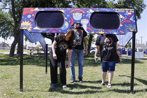 Un Asteroide Del Tamaño De Un Bus Pasó Rozando La Tierra Aún Más Cerca