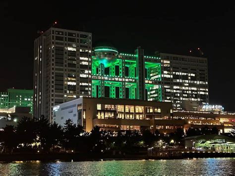 デヴィ・スカルノさんのインスタグラム写真 デヴィ・スカルノinstagram「昨夜 日本橋「滝の広場」で落ち合い、モエットシャンドン号