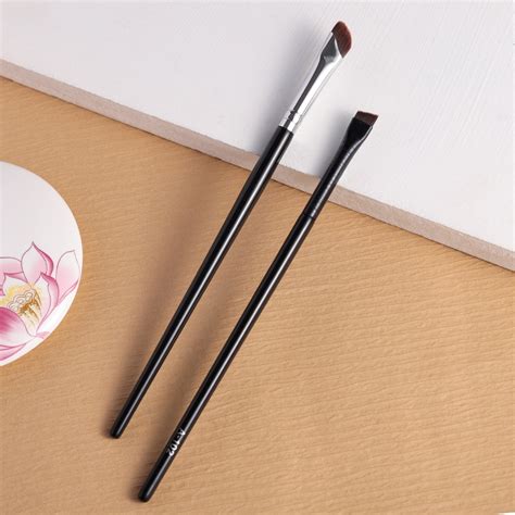Ovw Ultra Thin Sickle Eyeliner Brush Bevel Flat Head Eyebrow Ovw192