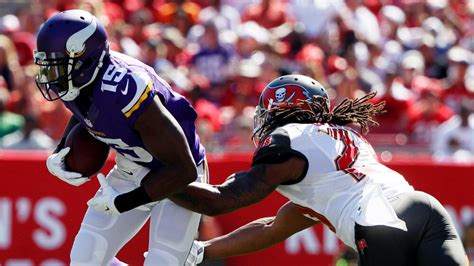 Les Buccaneers Se Départissent De Deux Joueurs Tva Sports
