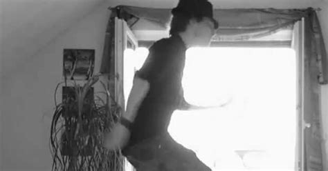 Man Turns On His Camera When The Music Starts His Moves Will Amaze You