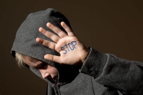 Ποινική δίωξη για σεξουαλική κακοποίηση ανηλίκων Heat Radio