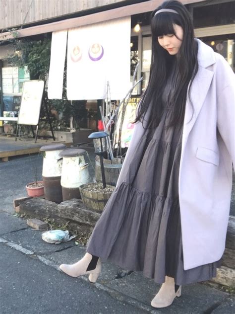 ベージュ系のアイテムを使った「モカ色」の人気ファッションコーディネート Wear