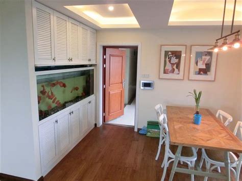媳婦買了個魚缸擺在玄關上，老爸回來卻生氣地說她破壞了玄關風水 每日頭條