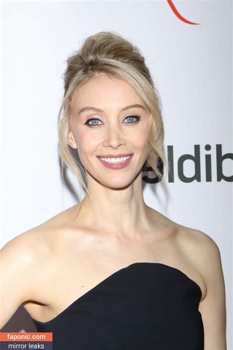 Sarah Gadon Aka Sarahgadon Nude Leaks Faponic