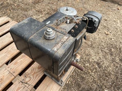 Briggs And Stratton 10 Hp Horizontal Shaft Gas Engine Agriculture Bigiron