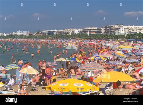 Crowded Beach And Sea Salou Costa Dorada Spain Stock Photo Alamy