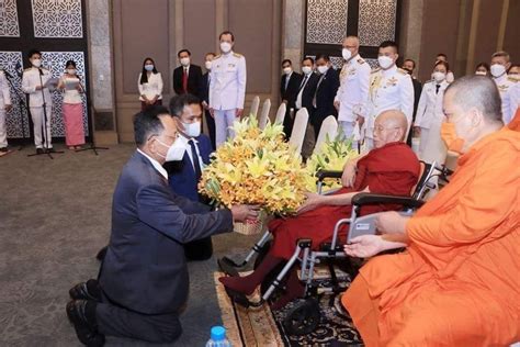 សម្ដេចព្រះមហាសុមេធាធិបតី កិត្តិឧទ្ទេសបណ្ឌិត នន្ទ ង៉ែត ទ្រង់ទទួលពានរង្វាន់ “សៅសមាធម្មចក្រ