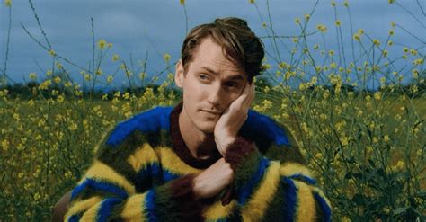 Greys Anatomy Welcomes Michael Thomas Grant As New Gay Chaplain Instinct Magazine