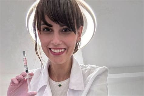 Nepraktická Praktička Monika Ferby O Psychosomatice Estetické Medicíně A Praxích Žena Cz