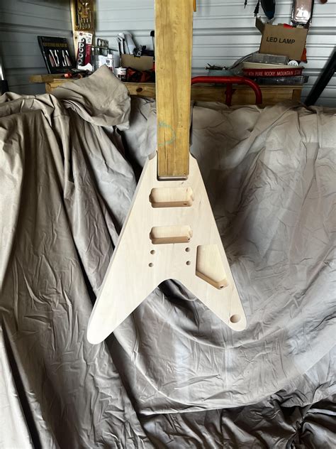 7 String V R Luthier