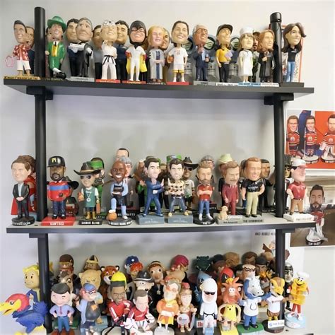 Oem Factory Customized Bobble Head Wholesale Price Souvenirs Resin