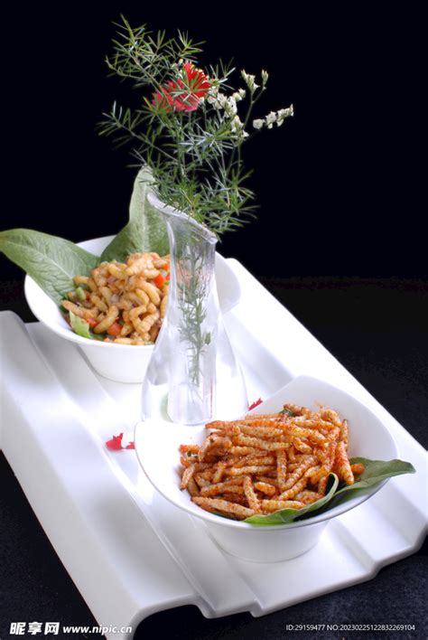 蜂蛹拼竹虫摄影图 传统美食 餐饮美食 摄影图库 昵图网