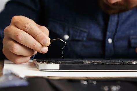 Daftar Harga Biaya Ganti LCD Laptop Terlengkap