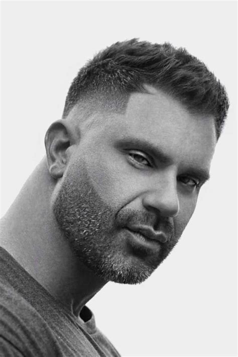 28 Round Face Haircuts For Men Ideas Trending In 2024