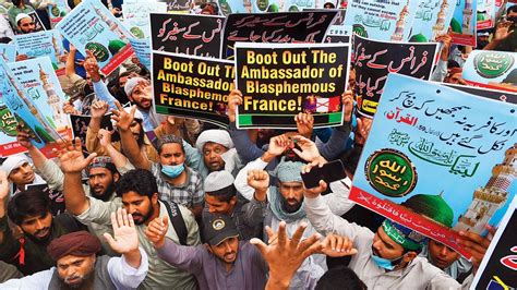 Pakistan To Quash All Cases Against Banned Tehreek E Labbaik Pakistan