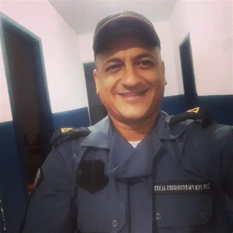 Subtenente Da Pm é Morto Com Tiros Na Cabeça Durante Briga Em