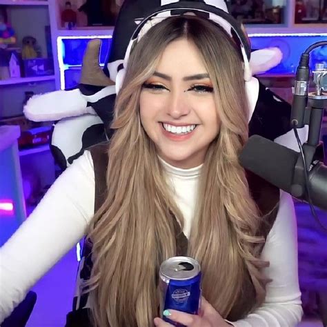 Arigameplays Icon Cabello Corto Ondulado Peinados Peinados Fotos Mujeres Bonitas