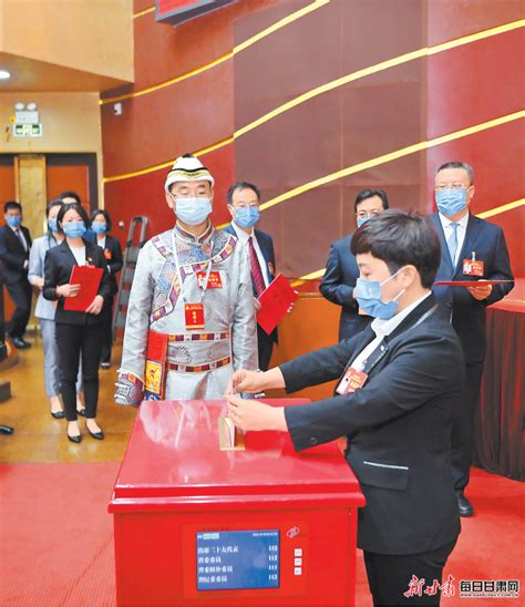 满怀信心奋进新征程——省第十四次党代会掠影 学习贯彻甘肃省第十四次党代会精神 甘肃省博物馆