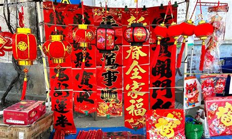 2025年貼春聯的最佳時間啥時候貼最好貼春聯有哪些講究和禁忌 禁聞網