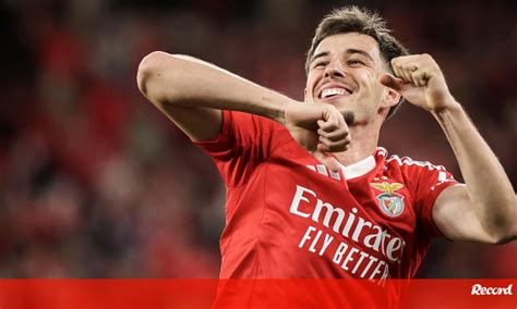 Benfica Empresta Bajrami Ao Lucerna Benfica Jornal Record