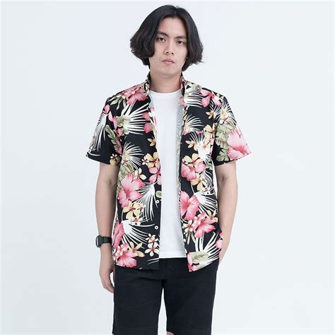 เสื้อเชิ้ตผู้ชายแขนสั้น ลายดอกญี่ปุ่นสีดำ Mr Maker