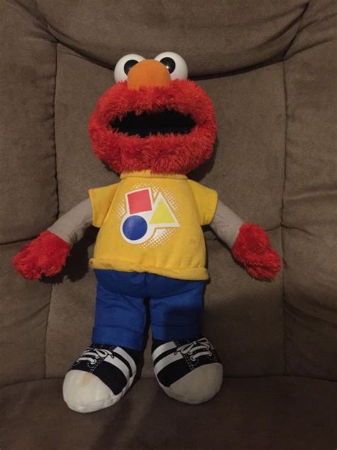 3 Sesame Street Elmos Tickle Me Elmo Rockin Shapes And Colors Elmo