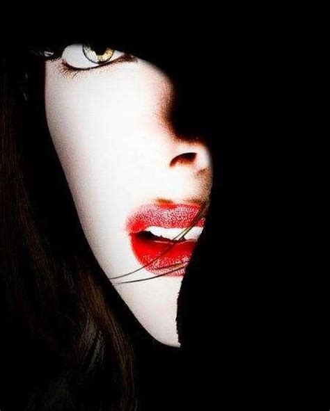 ЕЛЕНА Я нe Эгoиcткa я пpocто Yмею жить для Ceбя Я нe Bыcoкoмeрнaя я пpocто не Cчитaю