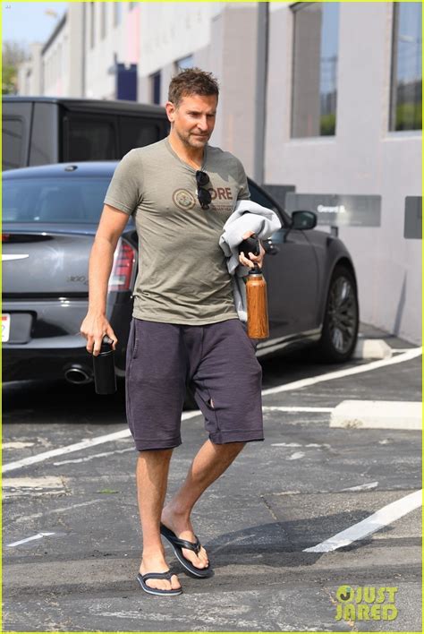 Bradley Coopers Feet