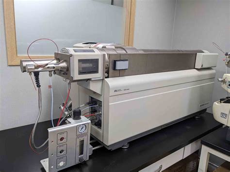APPLIED BIOSYSTEMS ABI MDS SCIEX API 3000 Lab Equipment Used For