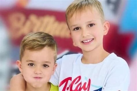 FamilyTube Integrantes Información Detalles Famous Birthdays