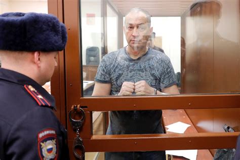 Суд признал виновным экс главу Серпуховского района Шестуна по делу о