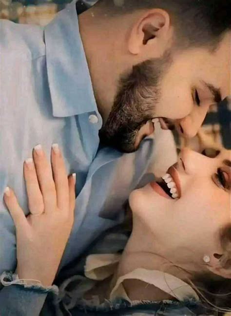 داستان های رومانتیک Facebook