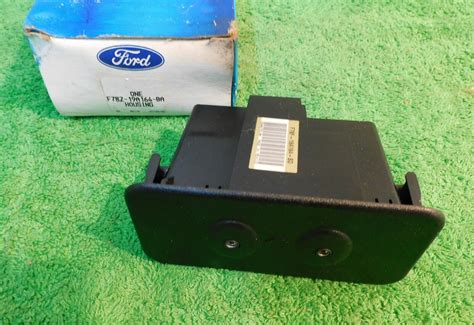 1997 1998 Ford Windstar NOS NEW LH REAR SEAT HEADPHONE VOLUME CONTROL W
