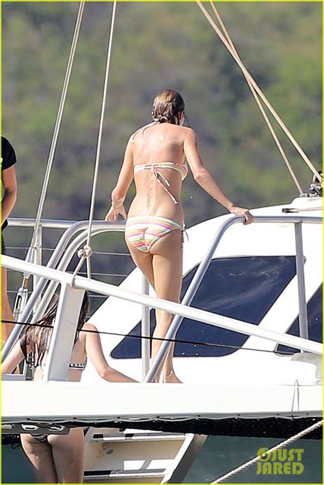 Taylor Swifts Belly Button Baring Beach Day New Bikini Pics Photo