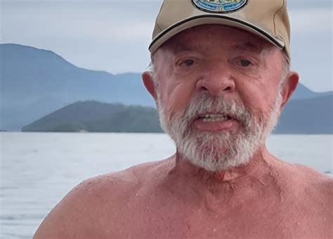 Lula Usa Cenário De Praia Para Fazer Analogia Política Vem Da Direita