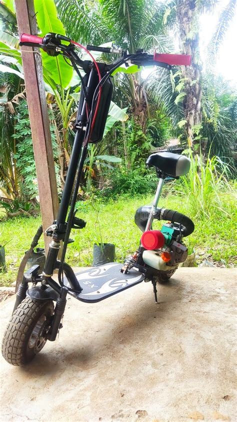 Scooter Engine Goped For Everyone In Time Editorial Photography Image Of Tree Sports 264899572