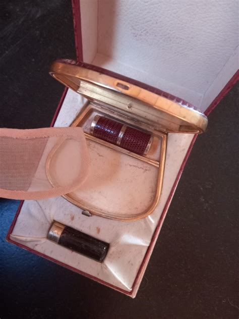 Coffret Vintage Luxe Poudrier Rouge À Lèvres Lezard eBay