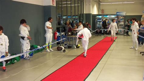 Teate Scherma Allenamento Speciale Presso Decathlon Basketball Court