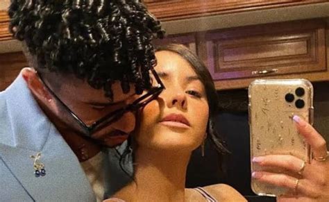 Bad Bunny Conoce A Gabriela Berlingeri La Mujer Que No Le Deja Tener