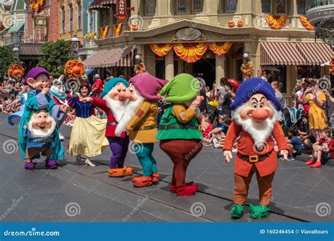 Colorful Seven Dwarfs In Disney Festival Of Fantasy Parade At Magic