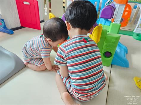 더맨디 유아 실내복 추천 배앓이방지 아기 여름옷 형제룩 네이버 블로그