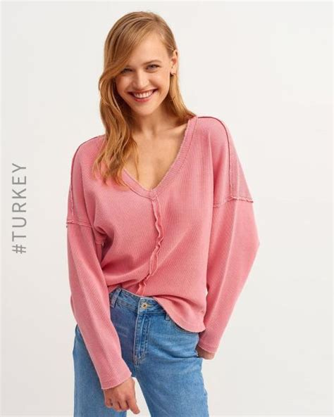 Buy Knitted V Neck Pullover Online At Best Prices In India Jiomart