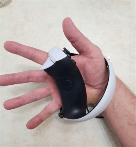 Psvr2 Sense Controllers Too Small For Big Hands Im 63 220lbs Size