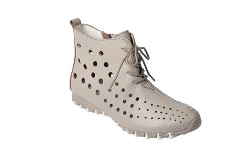 BRANDS - Litfoot - New Moon Boutique