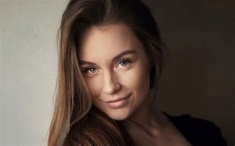 Closeup View Of Beautiful Girl Model Hd Girls Wallpapers Hd