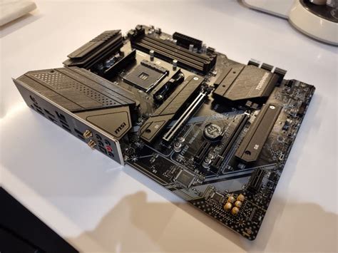 MSI B550 TOMAHAWK MAX WIFI
