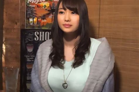 新垣智江 爆乳おっぱいのぽっちゃりボディアラサー美人妻！ナンパ師に口説かれて不倫セックス！ 無料av動画